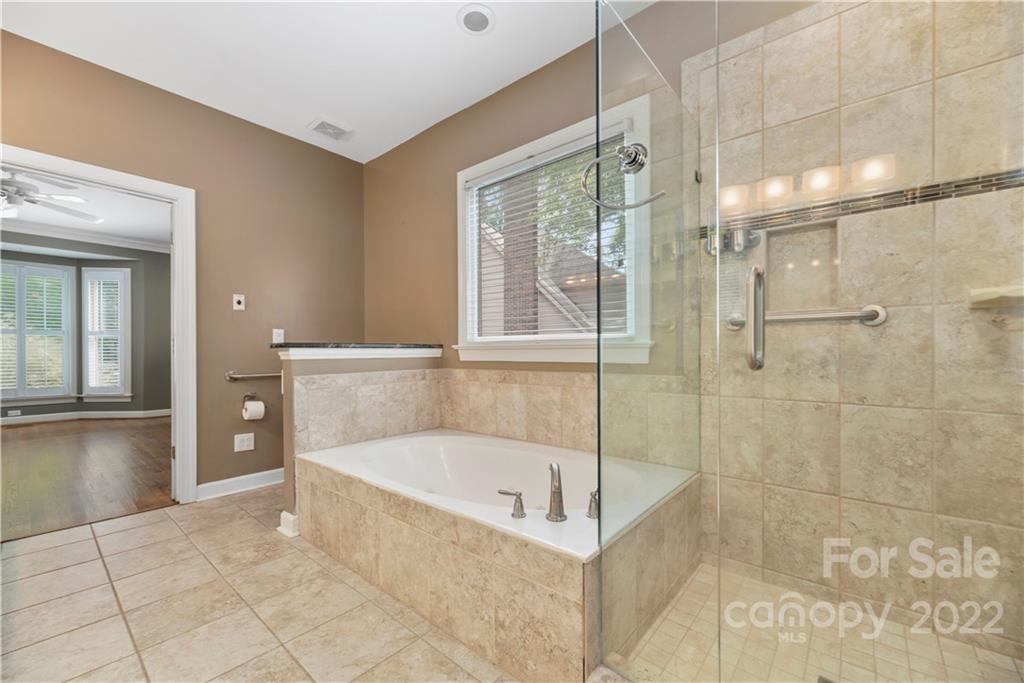 1218 Gateshead Lane, Matthews, NC 28105 - MLS 3902114