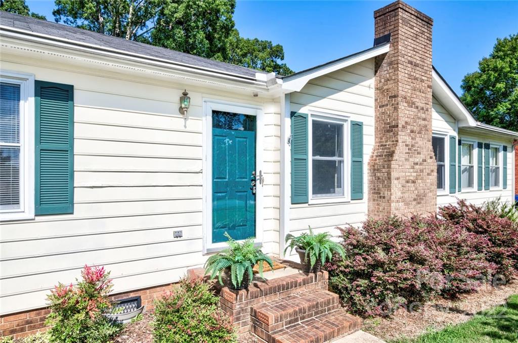 205 Auten Circle, Mount Holly, NC 28120 - MLS 3900867