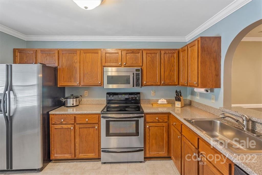 8225 Pineville Matthews Road, Charlotte, NC 28226 - MLS 3847050